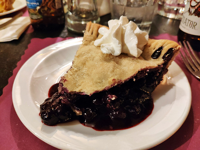 Blueberry pie that doesn't need to show off—it knows exactly how good it is. 