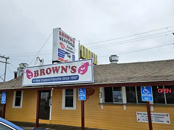 "A New England Favorite Since 1950" isn't just a slogan – it's a time-tested guarantee of lobster perfection.