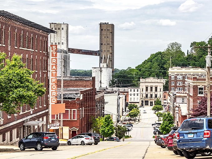 Afternoon light bathes Alton's historic buildings in golden warmth, promising leisurely strolls where time seems to slow down just for you.