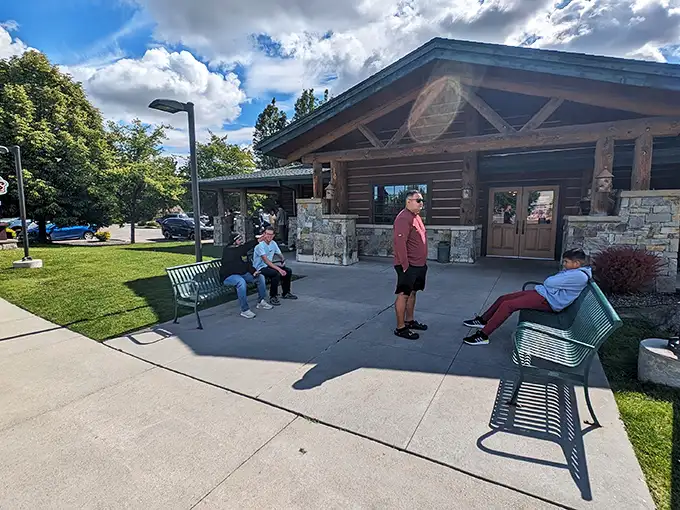 Waiting for breakfast at Joe Momma's is part of the experience. These folks aren't standing around for mediocre pancakes—they're breakfast pilgrims at the promised land.
