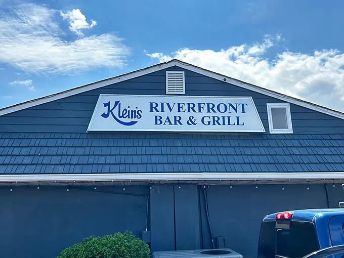 Klein's Riverfront Bar & Grill: Blue paint and sunshine – the universal signals for "excellent seafood ahead." Your taste buds just perked up.