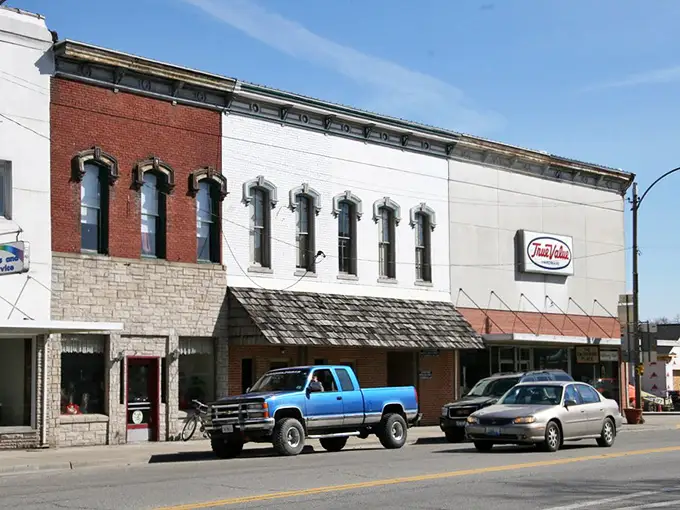 Olney's quiet main street isn't just home to those famous white squirrels – it's a haven for wallet-friendly living that feels like stepping back in time.