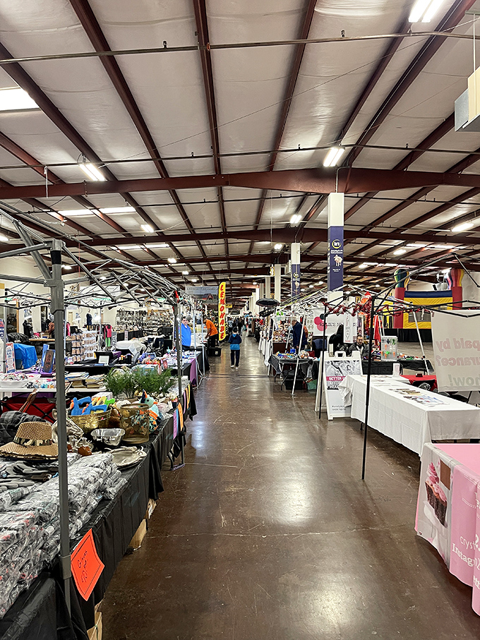 The Tupelo Flea Market: where you'll need comfortable shoes and strong willpower – because those shopping carts fill up faster than you'd think!