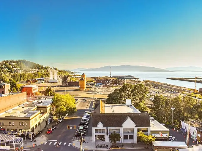 From above, Bellingham reveals its perfect positioning – urban amenities nestled between mountain majesty and the sparkling Salish Sea.