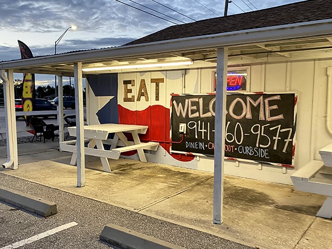 The Texas flag says it all – this unassuming white shack brings Lone Star State barbecue prowess to Florida's Gulf Coast.