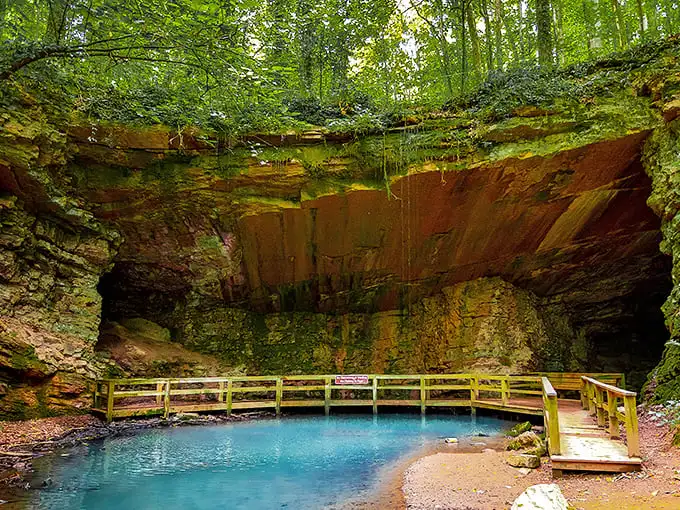 Mother Nature's grand cathedral. The marble mine's dramatic walls create an acoustical wonder – speak softly and hear your voice echo across millennia.