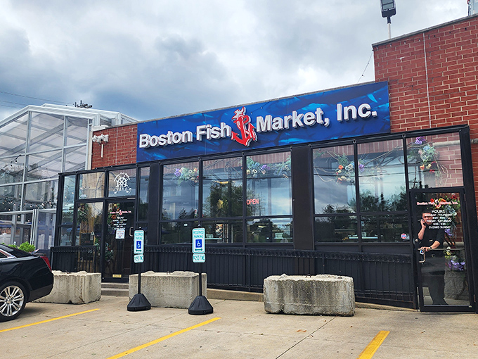 Boston Fish Market's clean lines and bright windows hint at the ocean-fresh treasures waiting inside this Des Plaines gem.