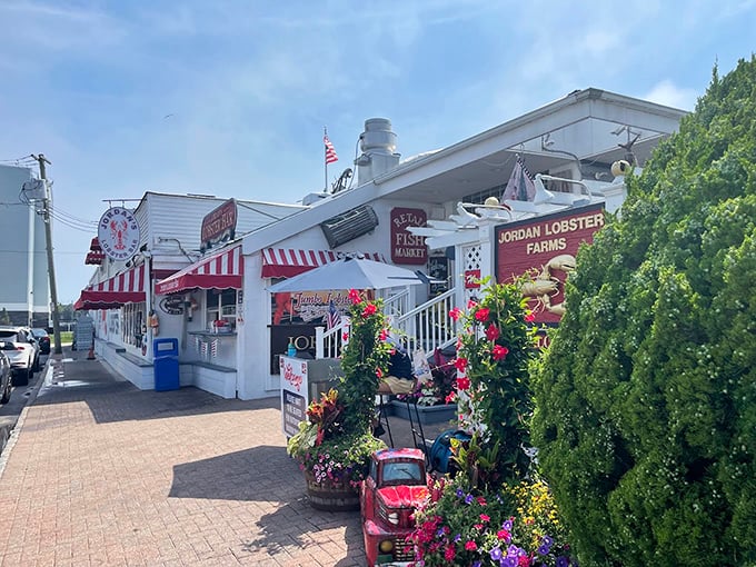 Flowers bloom and lobsters steam at this Island Park landmark – a seafood market with restaurant aspirations and loyal fans.