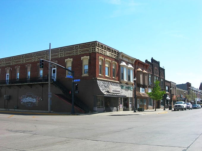 Osage's downtown invites leisurely strolls and leisurely spending. Your Social Security check actually covers the essentials here.