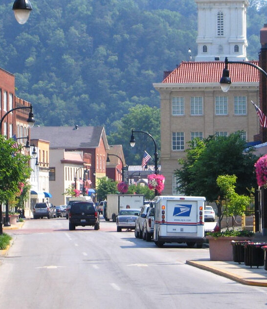 dreamy kentucky small town ftr