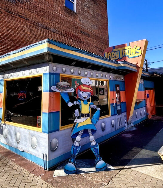 space themed restaurant indiana ftr