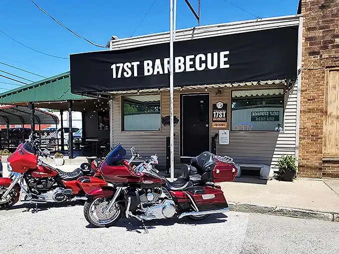 The unassuming exterior of 17th Street Barbecue proves once again that the best BBQ joints don't waste energy on fancy facades when there's meat to be smoked.