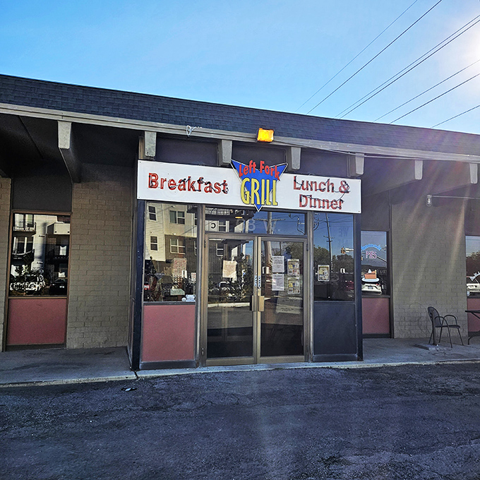 The unassuming exterior of Left Fork Grill proves once again that the best breakfast spots often hide in plain sight, like culinary speakeasies waiting to be discovered.