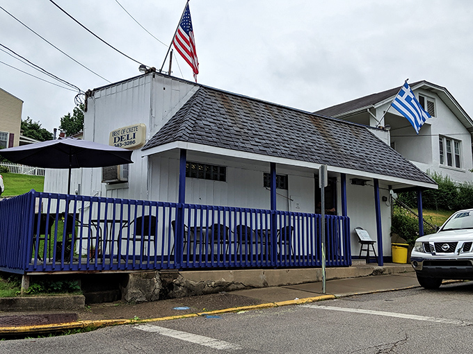 Two flags tell the whole story: America and Greece standing proudly over this humble culinary treasure on Beech Avenue.