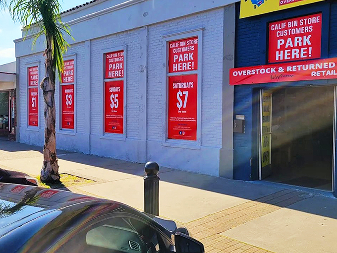 The unassuming facade of treasure-hunting paradise. Those red signs are like modern-day "X marks the spot" for bargain adventurers in National City.