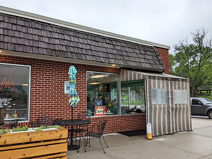 1. the unassuming restaurant in nebraska that secretly serves the best burgers in the state