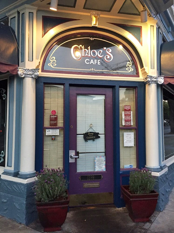 The Victorian charm of Chloe's exterior isn't just Instagram bait—it's your first clue that breakfast magic awaits inside.