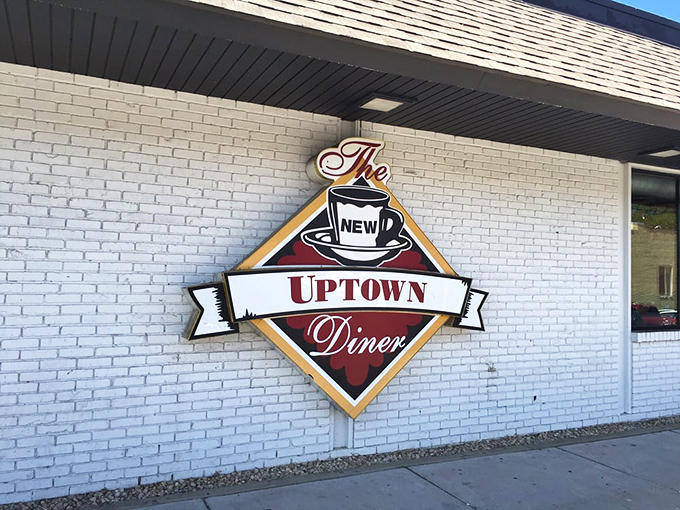 The kind of place you spot and instantly know—"Yeah, they do breakfast right." Classic design, modern cravings met.