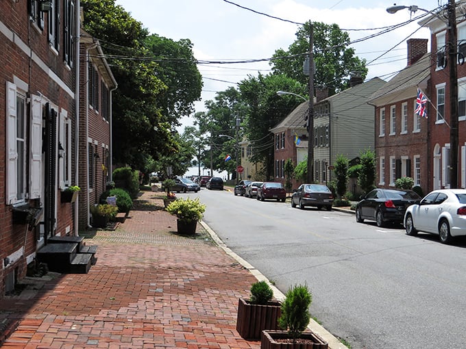 Brick-lined streets and historic buildings create the perfect backdrop for your "I've gone back in time" selfies. Colonial charm without the colonial plumbing!