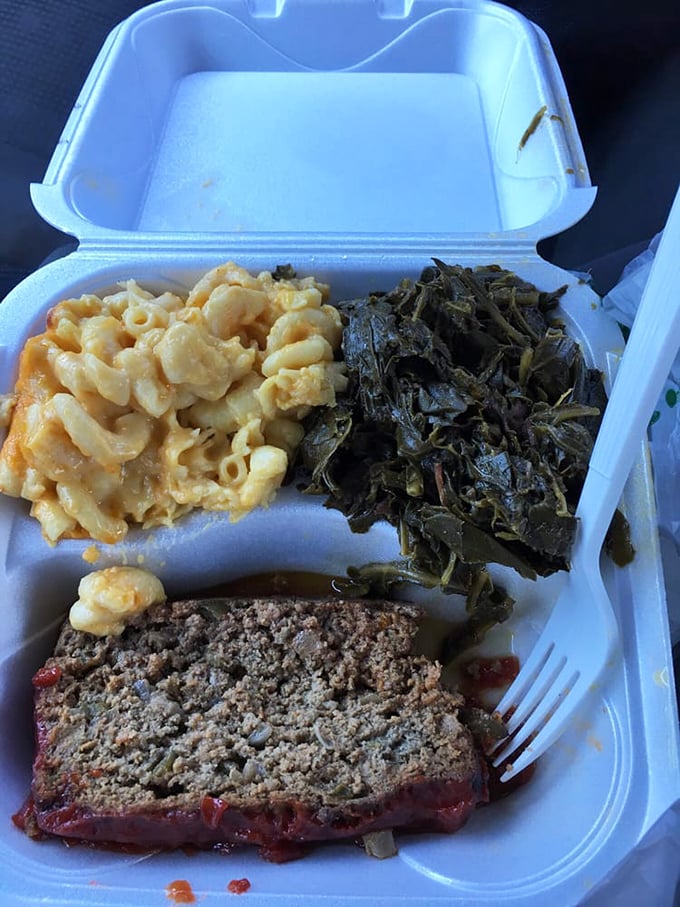 Meatloaf that doesn't apologize for being meatloaf, mac & cheese that's actually cheesy, and greens cooked with respect. This is how lunch should always look.