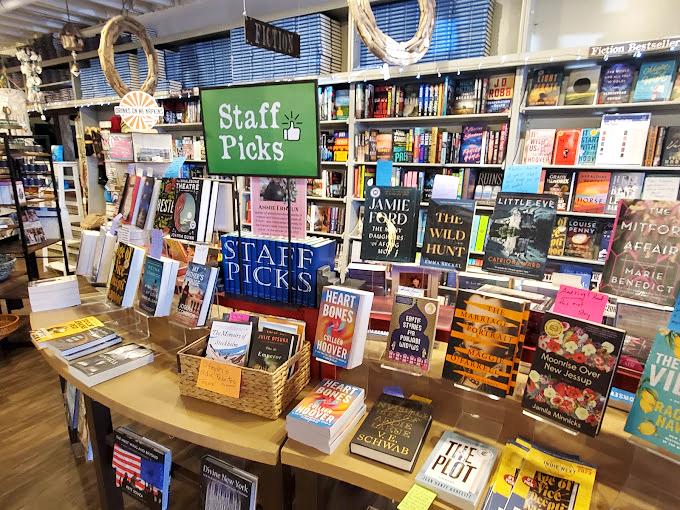 The staff picks table—where passionate booksellers become literary matchmakers, connecting readers with stories they didn't know they needed.