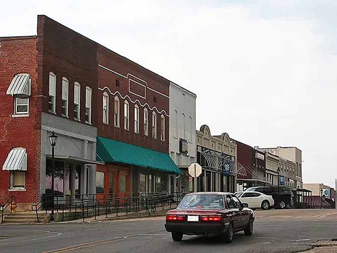 De Queen's historic main street hasn't changed much over the decades, and neither has the warm greeting you'll get walking through town.