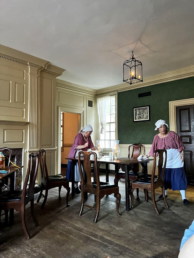 The staff doesn't just serve your meal—they create a living history lesson, complete with period-accurate attire and a refreshing absence of "how's everything tasting?"