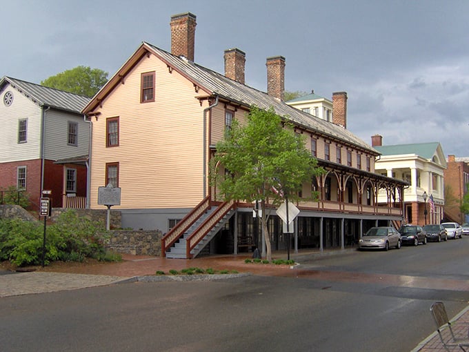 The Chester Inn stands as a stunning example of preservation done right - this historic structure has witnessed centuries of Tennessee stories unfold.