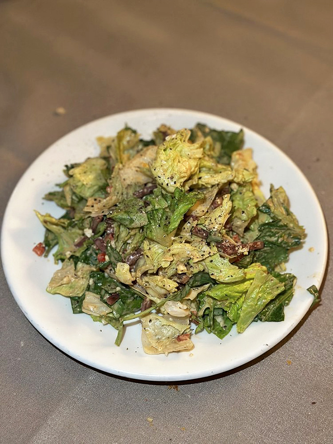 The famous tableside salad – a simple pleasure elevated to performance art that somehow makes lettuce exciting. Yes, lettuce!