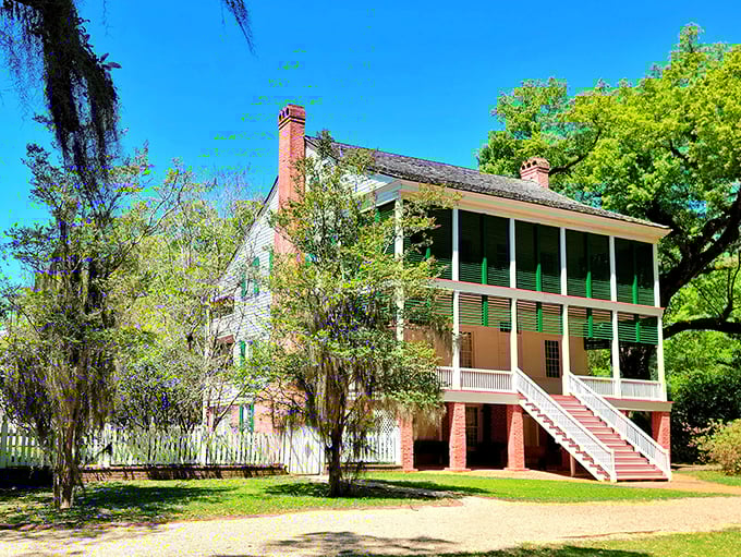 Oakley Plantation's raised design isn't just architectural showing off—it's practical Southern ingenuity. Those breezy porches were nature's air conditioning before Carrier came along.