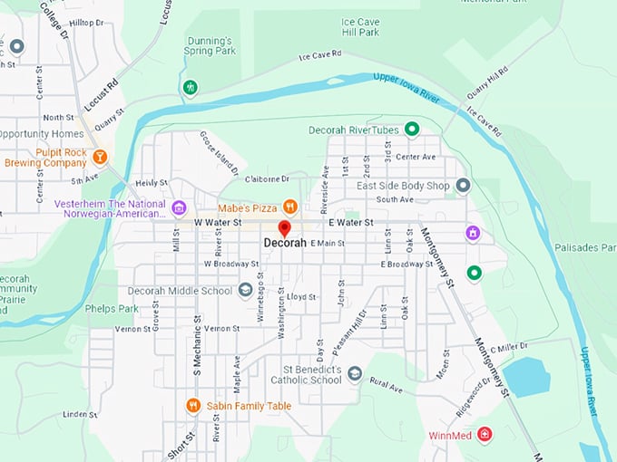16. decorah map