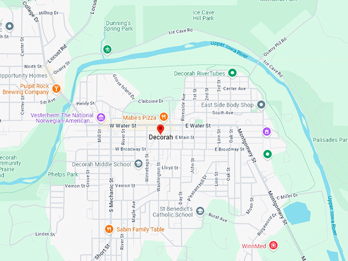 16. decorah map