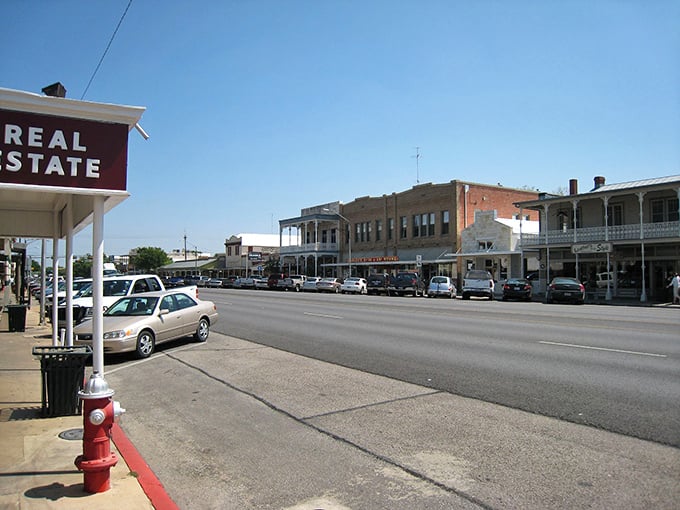 Grab a coffee and soak in the old-world architecture – Fredericksburg’s heartbeat is as warm as its welcome.