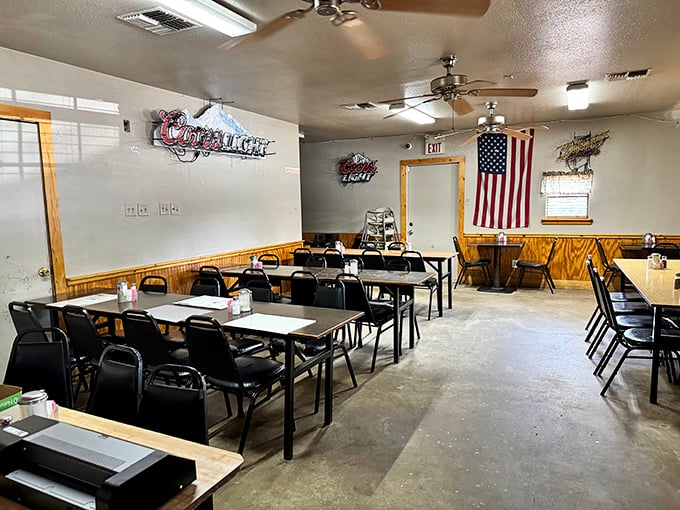 Simple tables, American flag, and ceiling fans spinning stories of comfort food – Mary's interior is where pretension checks itself at the door.