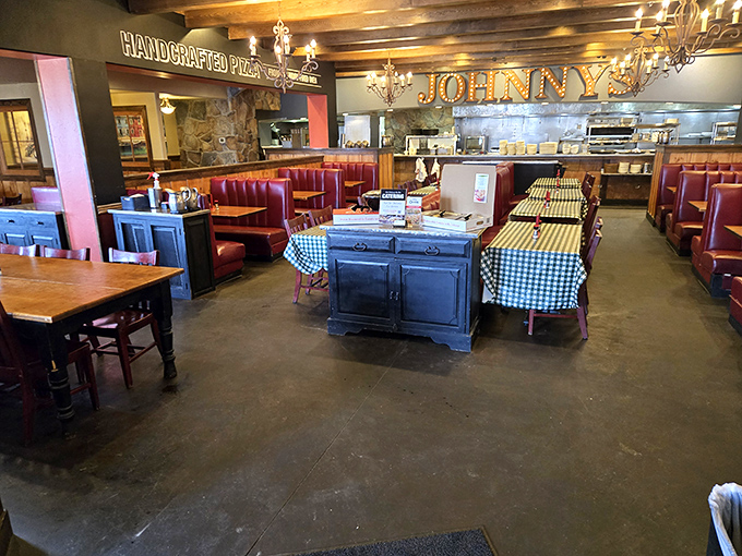 Red leather booths, wooden beams, and checkered tablecloths—the holy trinity of Italian-American dining ambiance. Comfort begins before the first breadstick arrives.
