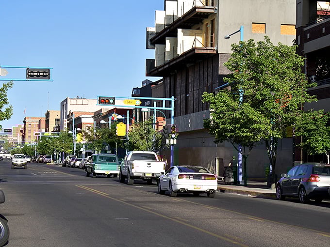 Albuquerque's tree-lined streets blend urban convenience with desert beauty – all at prices that won't make your wallet weep.