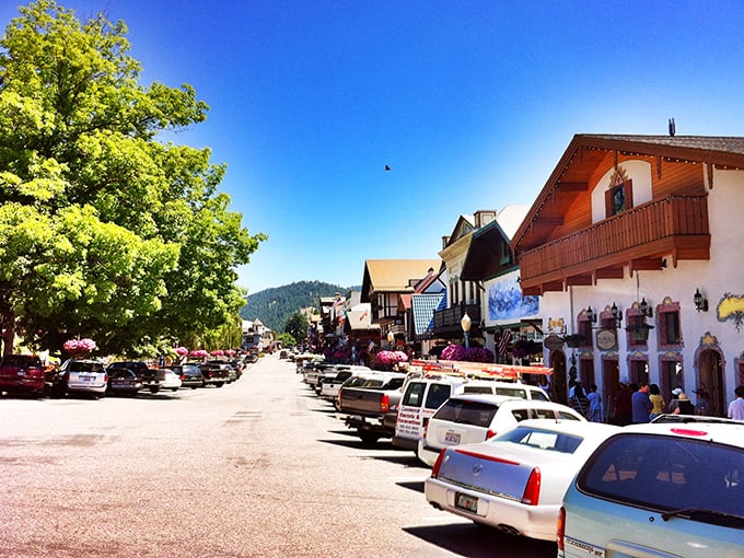 Leavenworth’s alpine charm is like stepping into a Bavarian fairytale – bright flowers, timbered shops, and postcard views.