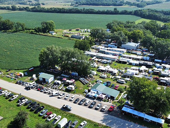 Sparks Flea Market isn't just big—it's "pack-a-lunch-and-wear-comfy-shoes" enormous! A sea of tents where one person's castoffs become another's centerpiece.