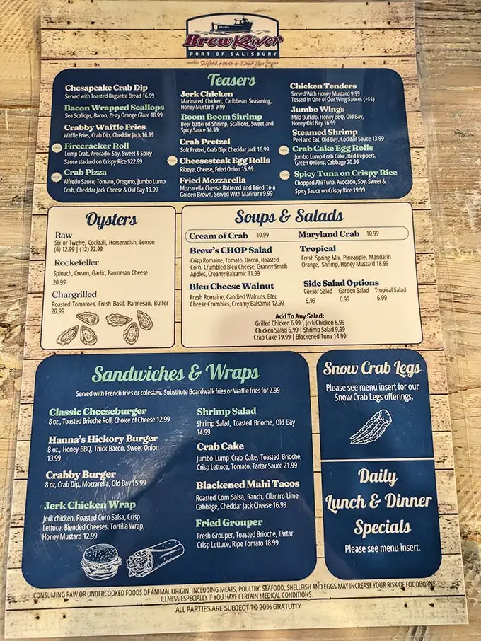 A menu that reads like a love letter to the Chesapeake Bay—where deciding between crab dip and bacon-wrapped scallops becomes life's most delicious dilemma.