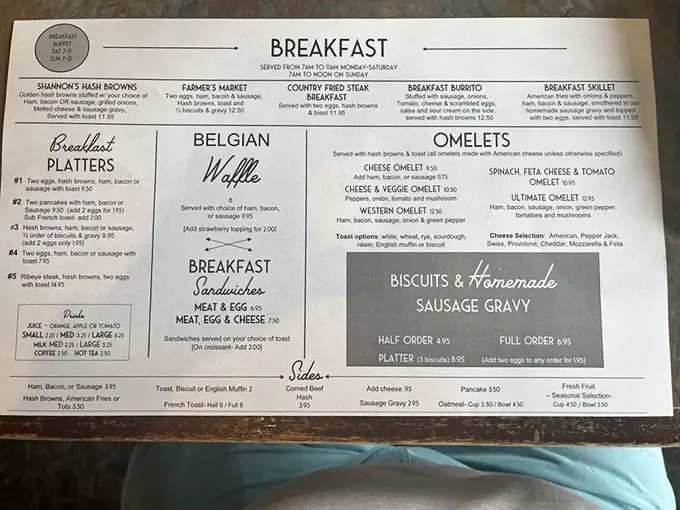 The breakfast menu reads like a love letter to Midwestern morning classics – Belgian waffles, country fried steak, and homemade sausage gravy await.