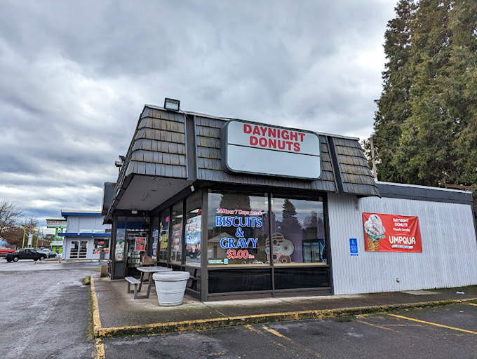 That red and white checkerboard exterior is like the Swiss Army knife of visual cues—impossible to miss, impossible to forget.