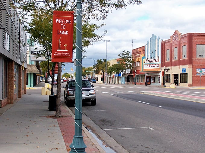 Welcome to Lamar, where the "Welcome" sign is as straightforward as the cost of living—refreshingly low and honest.