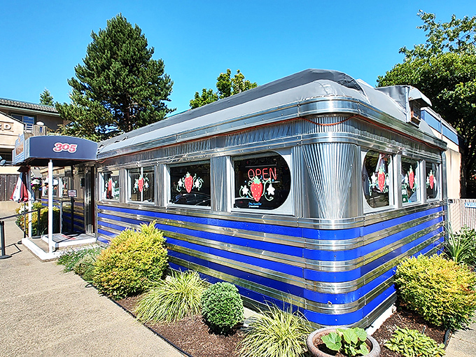 The Madison Diner's gleaming stainless steel exterior is like jewelry for your breakfast – shiny, precious, and worth showing off.