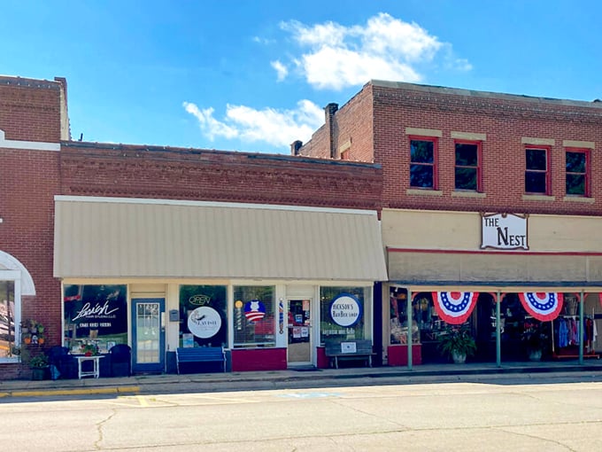 A true slice of small-town America – Piggott's main drag invites you to slow down and remember what matters.