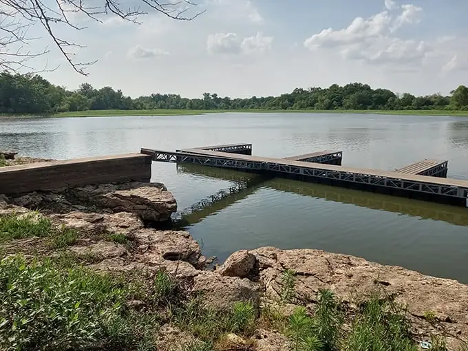 Lake Parsons offers tranquility without the tourist price tag. Fish don't care if you're wearing designer gear or yesterday's comfortable favorites.
