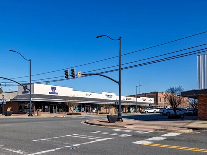 Jesup's downtown captures that perfect small-town Georgia vibe where everybody knows your name—and probably your business too.