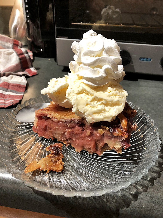 Adding ice cream to pie isn't gilding the lily—it's completing the masterpiece. The hot-cold contrast here is what dessert dreams are made of.
