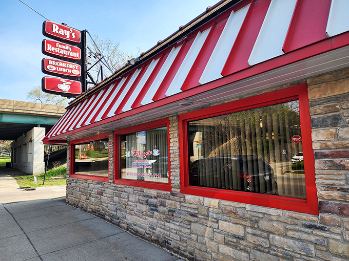 The stone exterior of Ray's Family Restaurant holds secrets to perfect hash browns that keep locals coming back for decades.