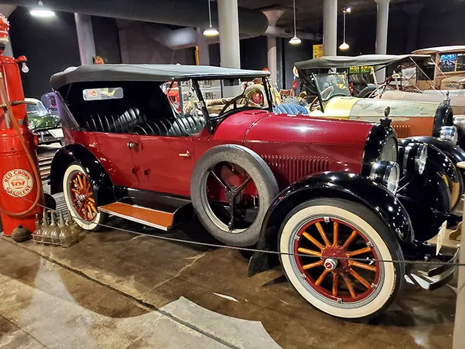 This crimson 1923 Kissel 6-55 with wooden-spoke wheels isn't just a car—it's a time machine to when Sunday drives were the height of American leisure.
