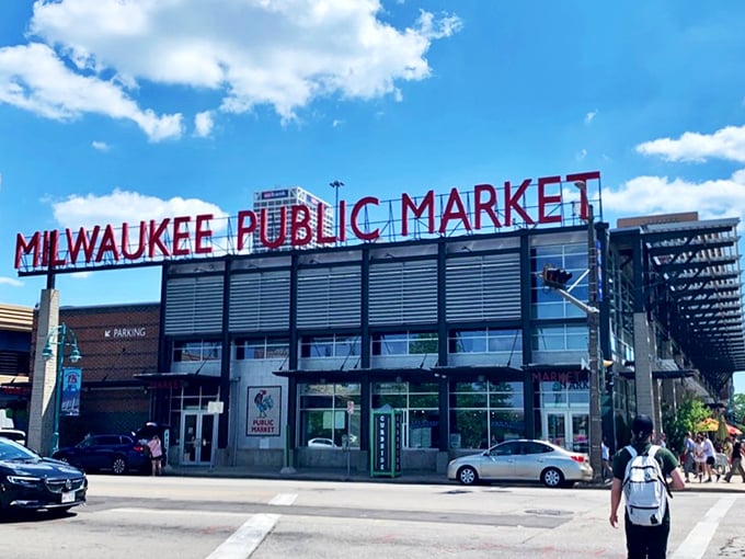 Milwaukee Public Market houses St. Paul Fish Company—a seafood lover's paradise disguised as a casual counter. Fresh catches without the fuss!